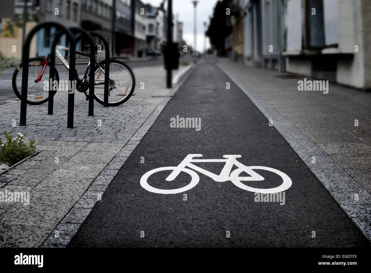 Walkway only hi-res stock photography and images - Alamy