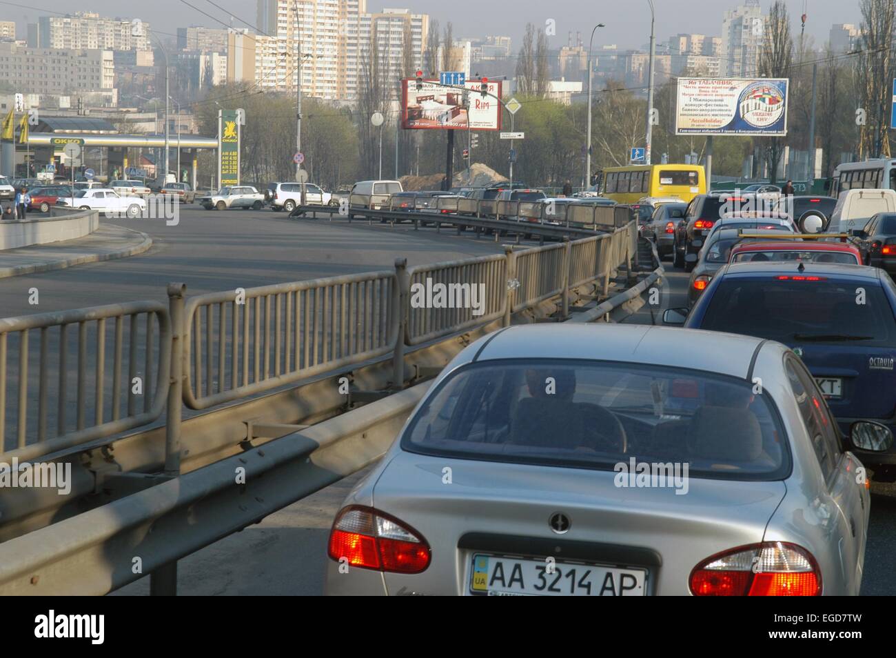 Kiev, Ukraine, traffic in the periphery Stock Photo - Alamy