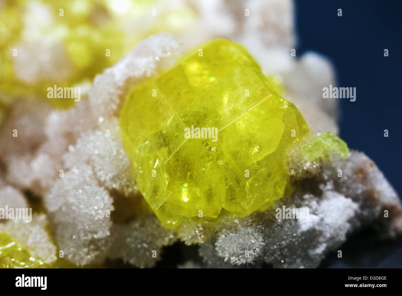 Micro crystal hi-res stock photography and images - Alamy