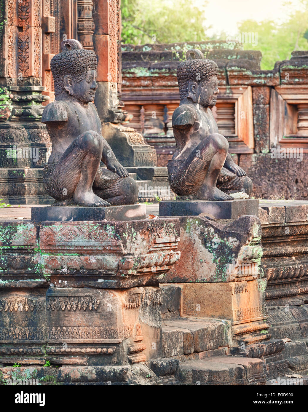 Cambodia vishnu statue temple hi-res stock photography and images - Alamy