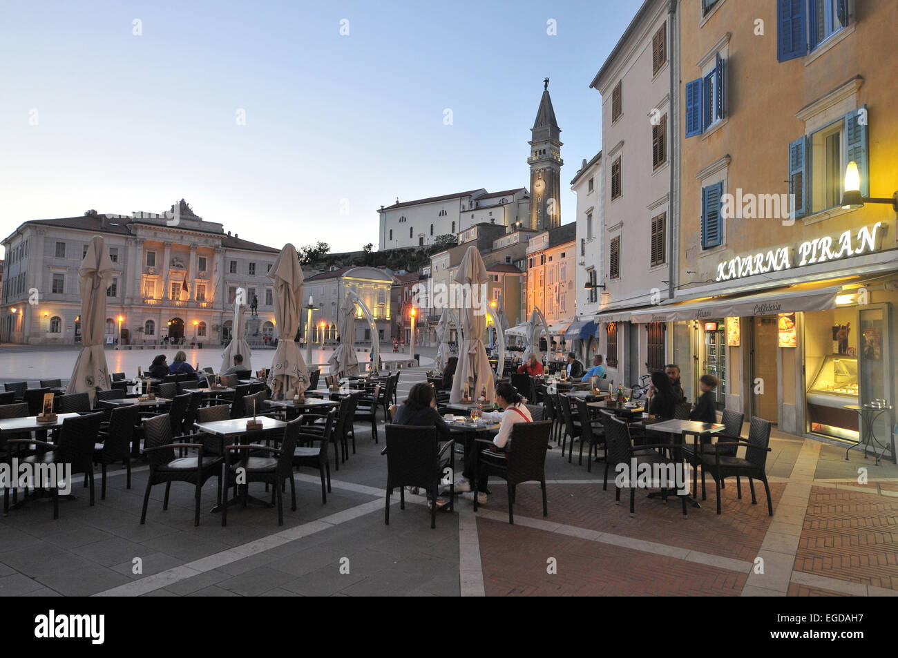 Tartinijev, Tartini square with cathedral of St. Georgs, Piran, Gulf of ...