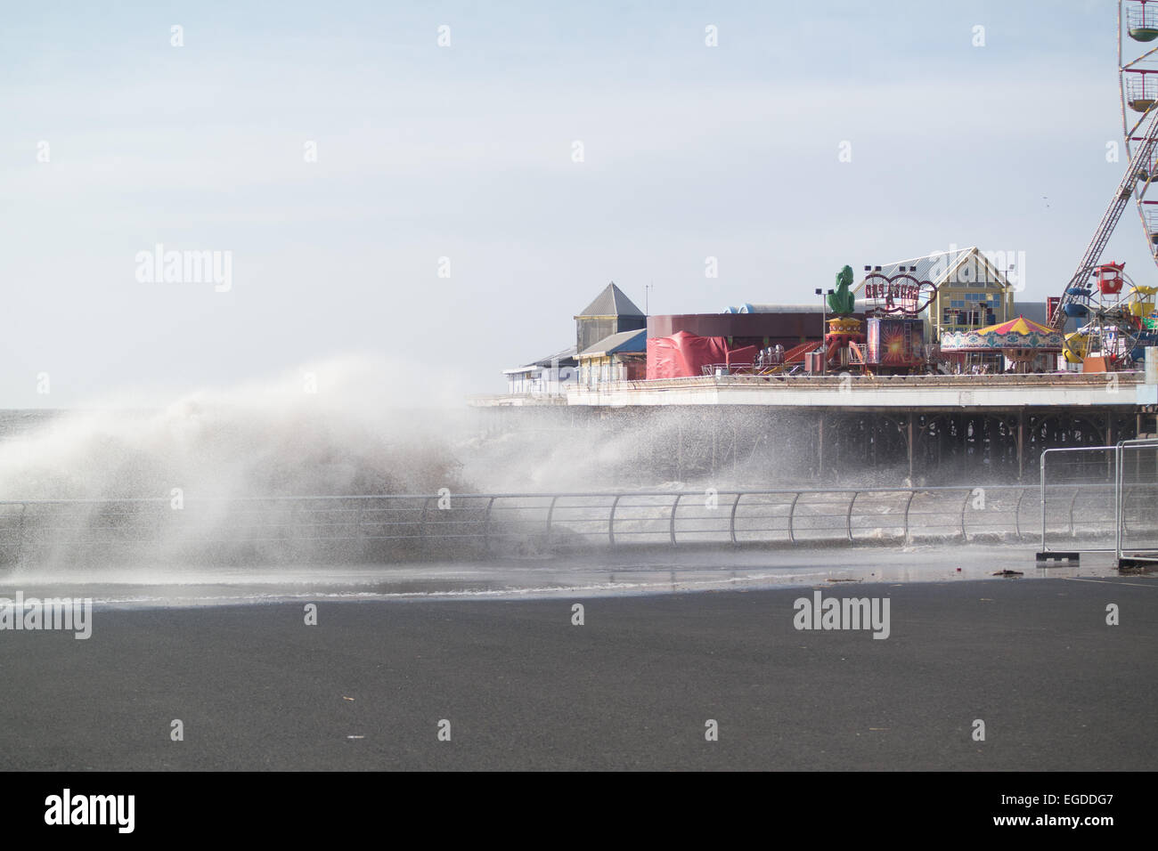 Windy blackpool high seas hi-res stock photography and images - Alamy