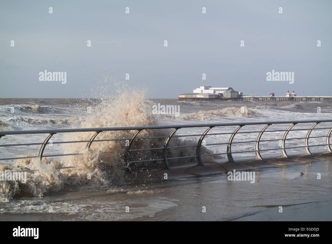 Windy blackpool high seas hi-res stock photography and images - Alamy