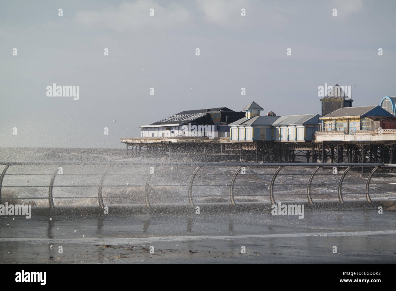 Windy blackpool high seas hi-res stock photography and images - Alamy