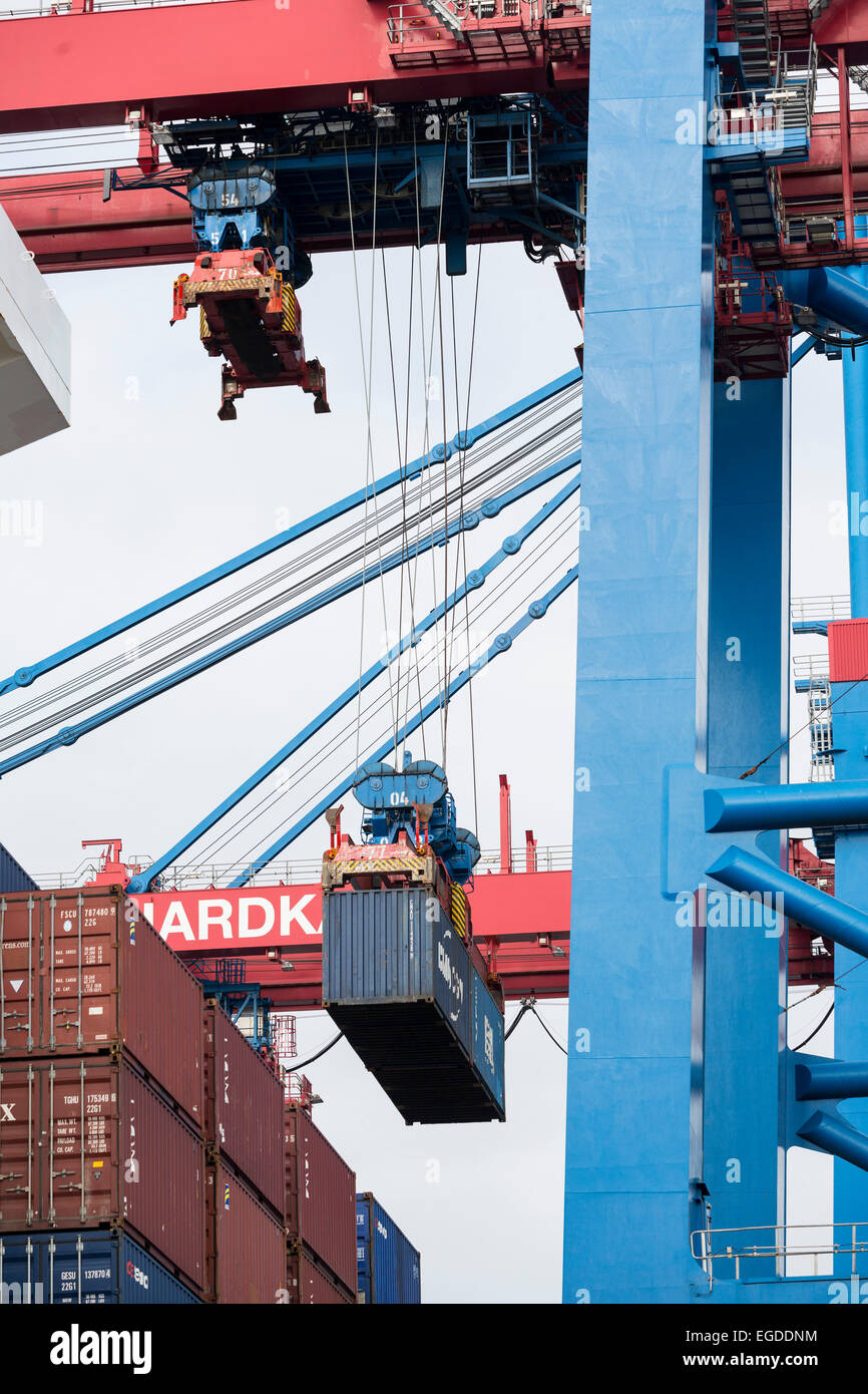 Container ship loading and unloading at the container terminal ...