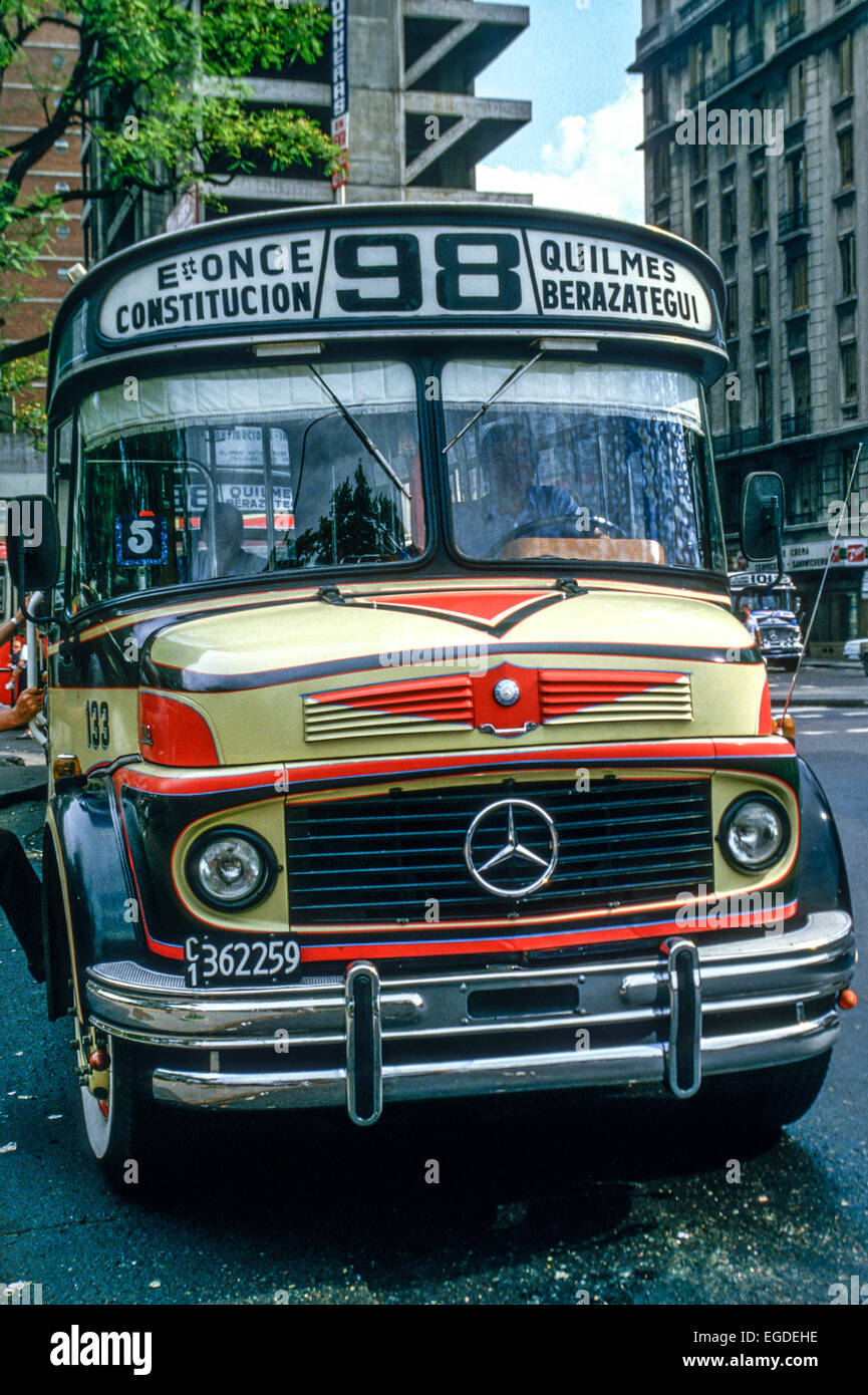 Mercedes bus hi-res stock photography and images - Alamy