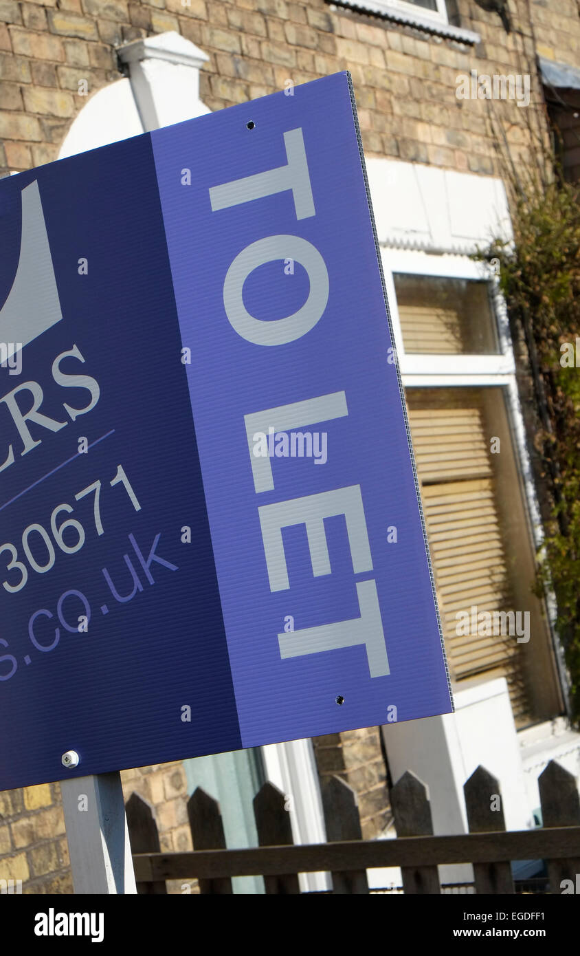 House to let board hi-res stock photography and images - Alamy