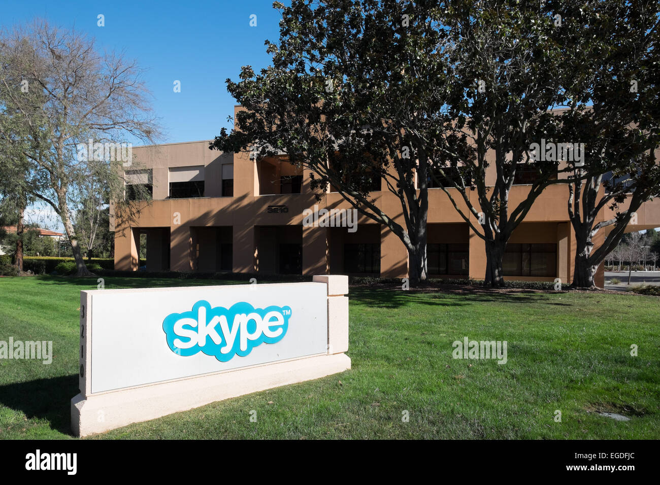 Microsoft headquarters california hi-res stock photography and images ...