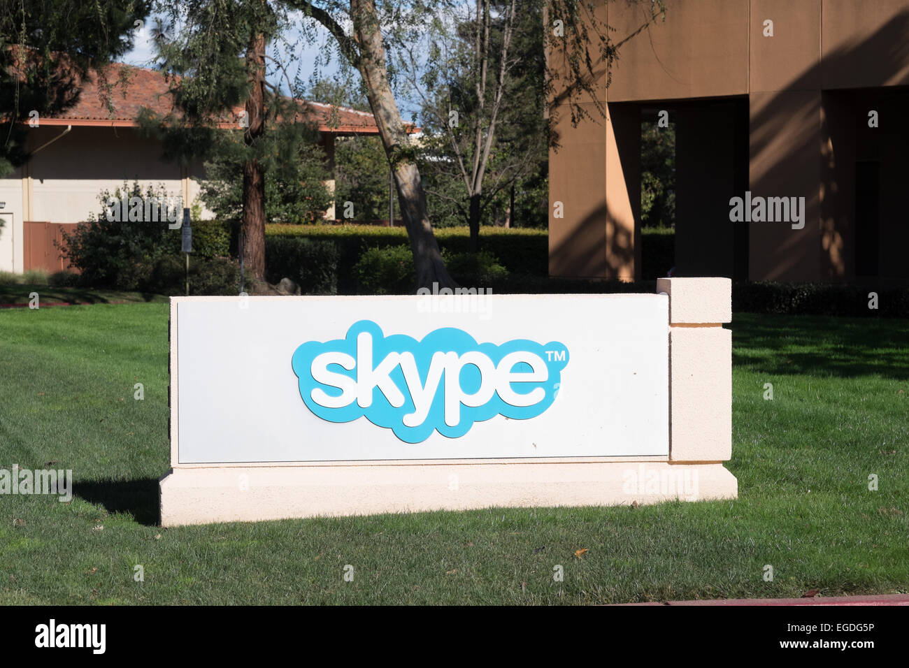 Microsoft headquarters california hi-res stock photography and images ...