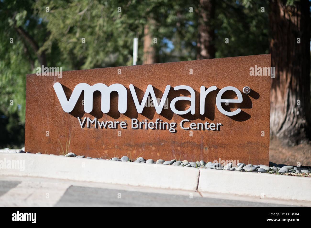 Vmware company headquarters in silicon hi-res stock photography and ...