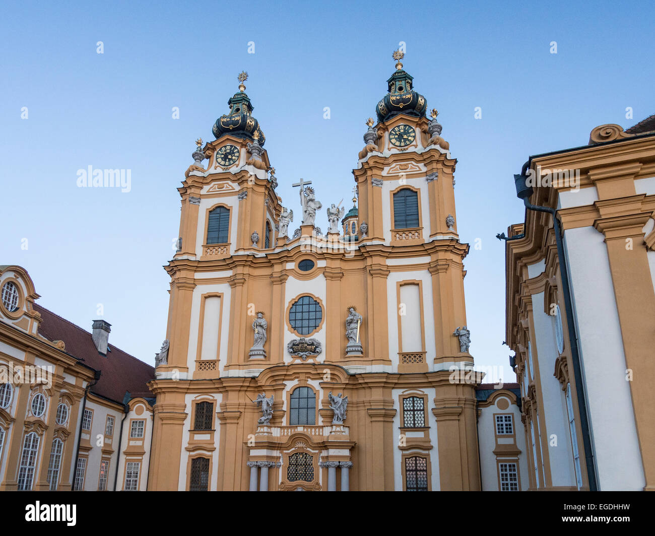 Melke hi-res stock photography and images - Alamy