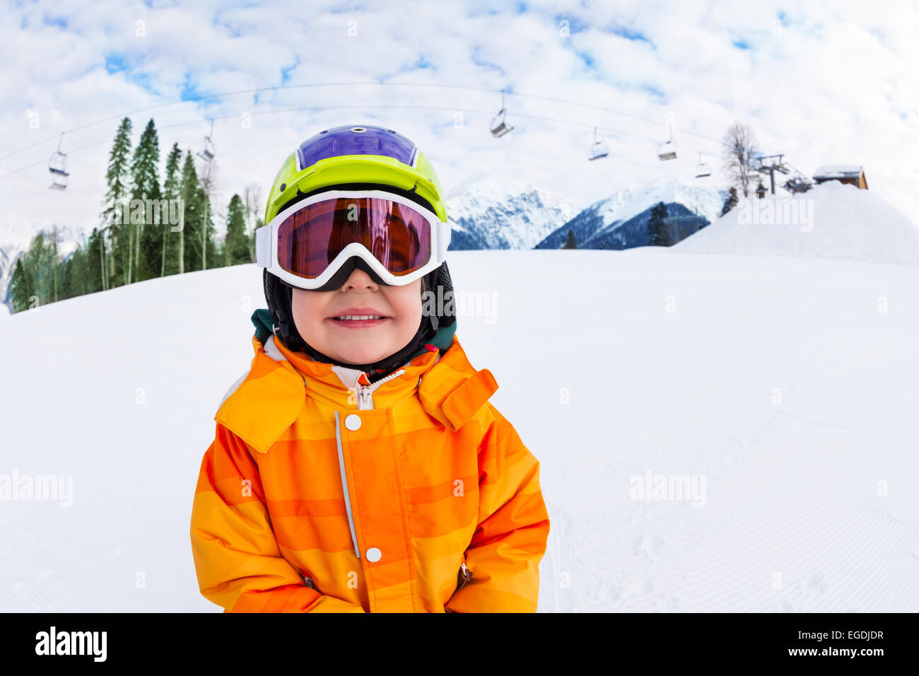 Boys wearing ski mask hi-res stock photography and images - Alamy