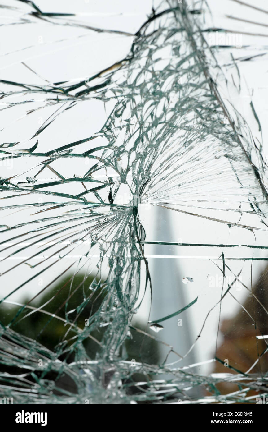 Smashed car screen hi-res stock photography and images - Alamy