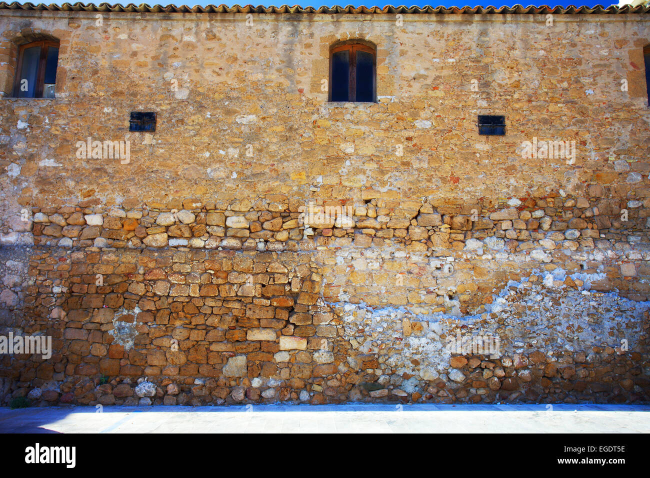 Federician medieval castle in Gela town, Sicily, Italy Stock Photo - Alamy