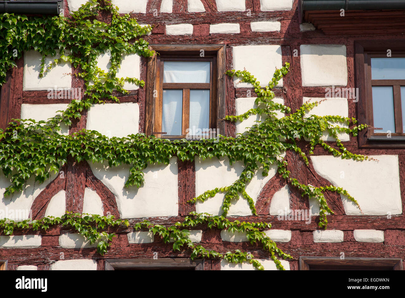 Timber frame facade hi-res stock photography and images - Alamy