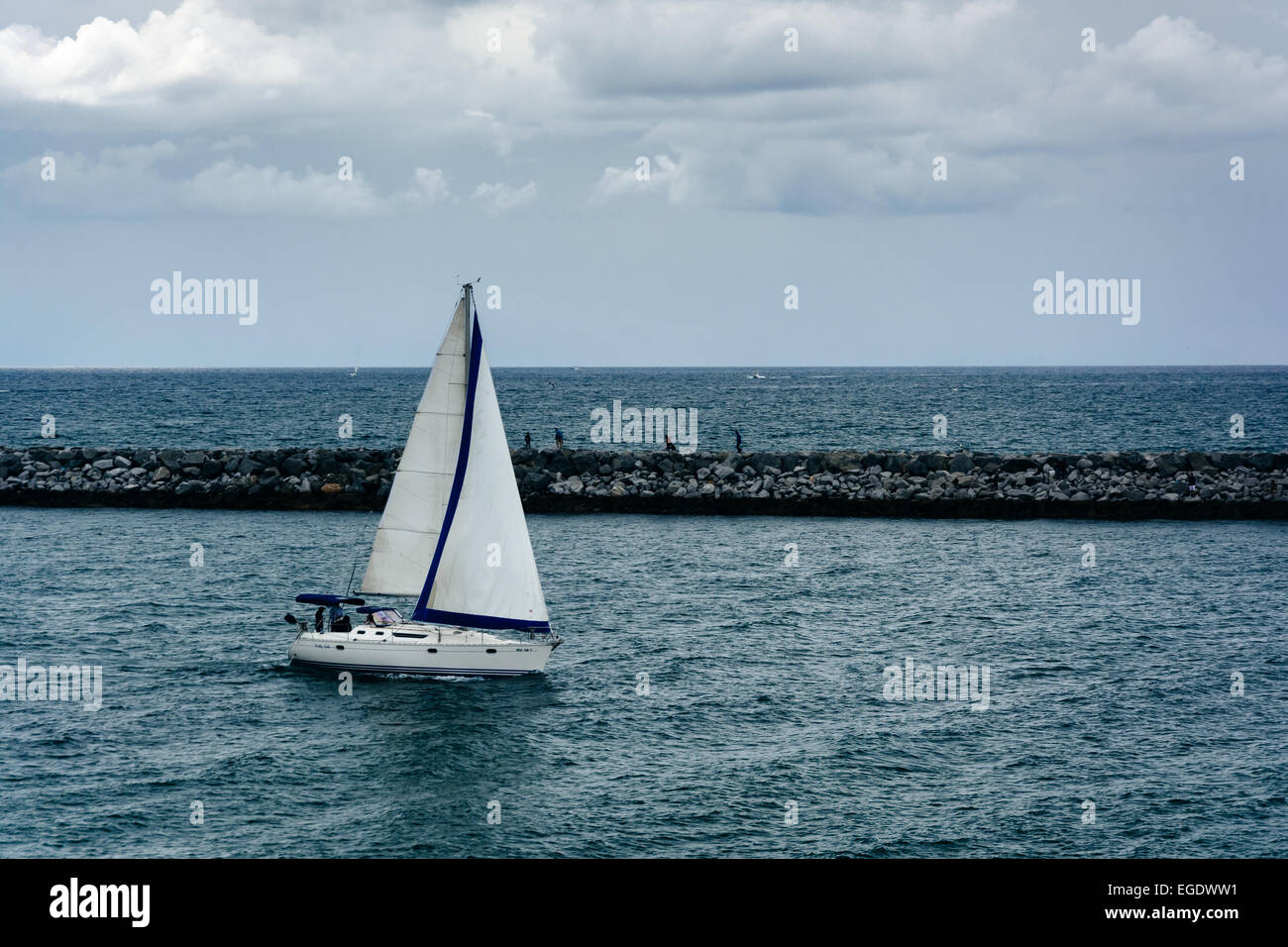 Corona del mar jetty hi-res stock photography and images - Alamy