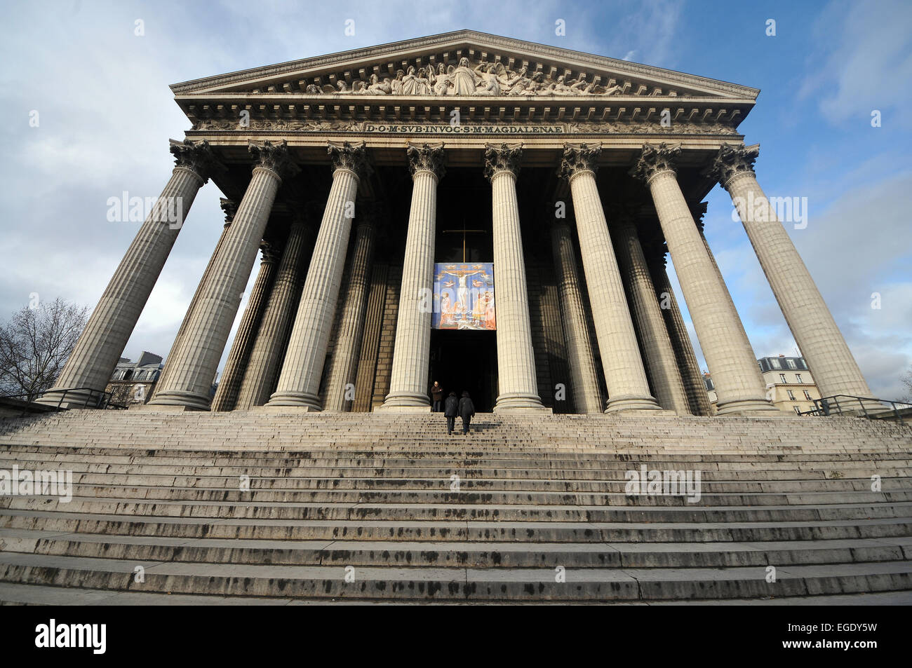 France la madeleine church exterior hi-res stock photography and images ...