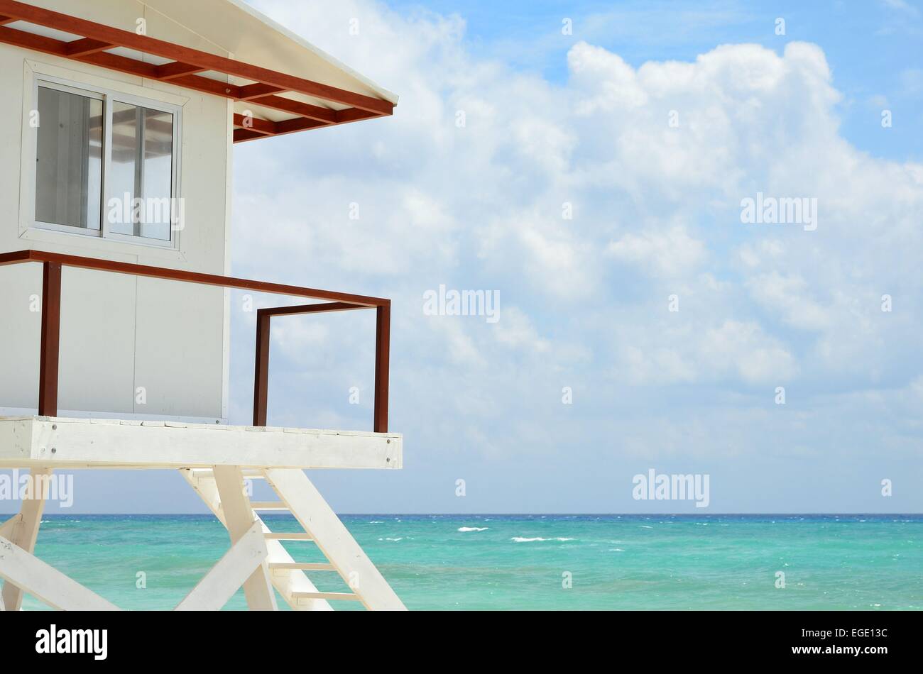 White Lifeguard house on a beach Stock Photo - Alamy