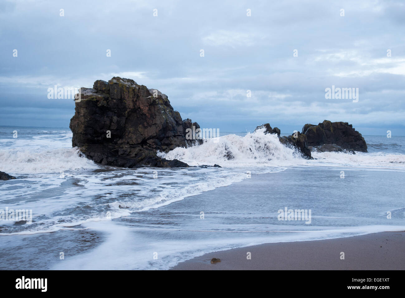 Yellow Craig Rock, Milsey Bay, North Berwick Stock Photo - Alamy
