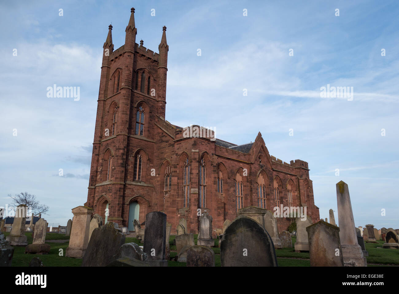 Dunbar Parish Church and Graveyard Stock Photo - Alamy