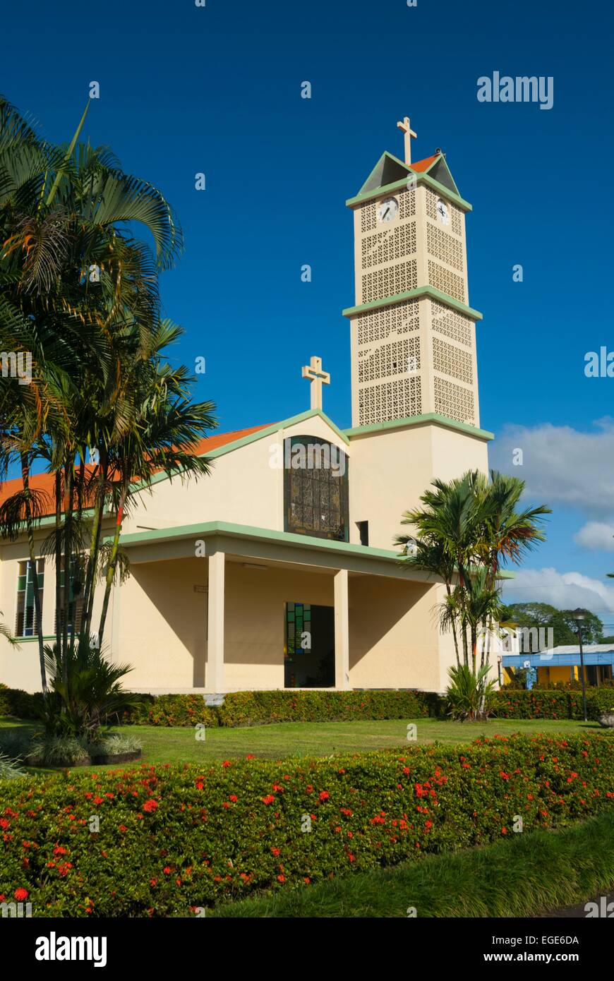 Costa Rica. La Fortuna, catholic church // Costa Rica. La Fortuna ...
