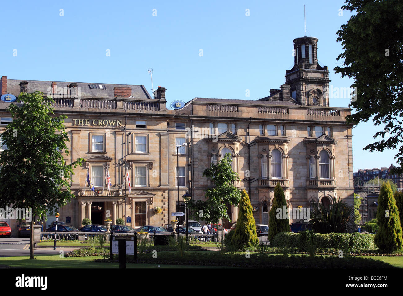 Harrogate art gallery hi-res stock photography and images - Alamy
