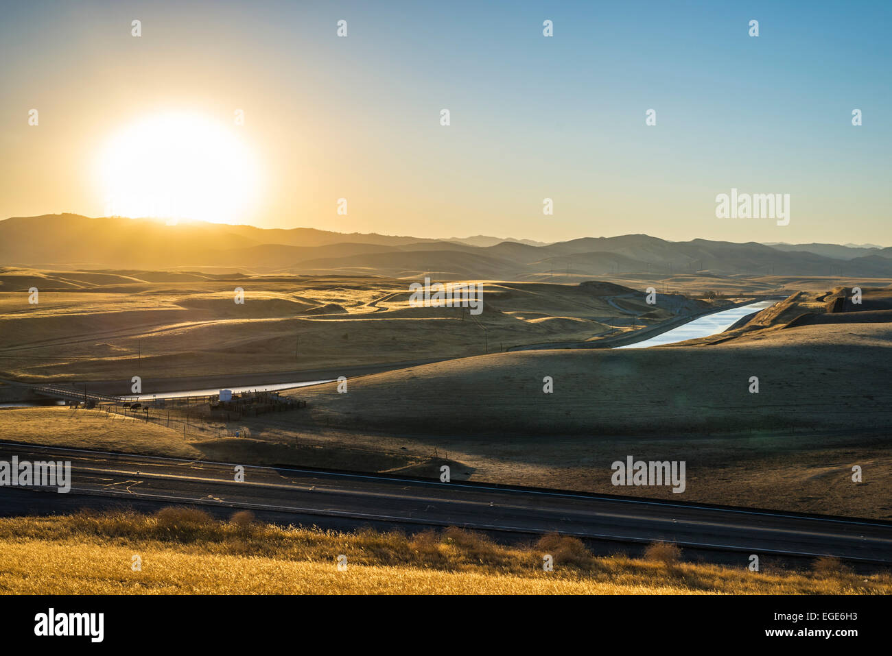 The Sun setting over mountains and fields. Central California, United ...