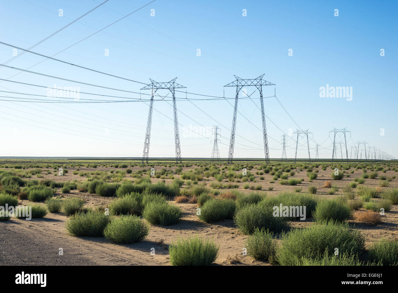 Power lines and electrical towers. Central California, United States ...