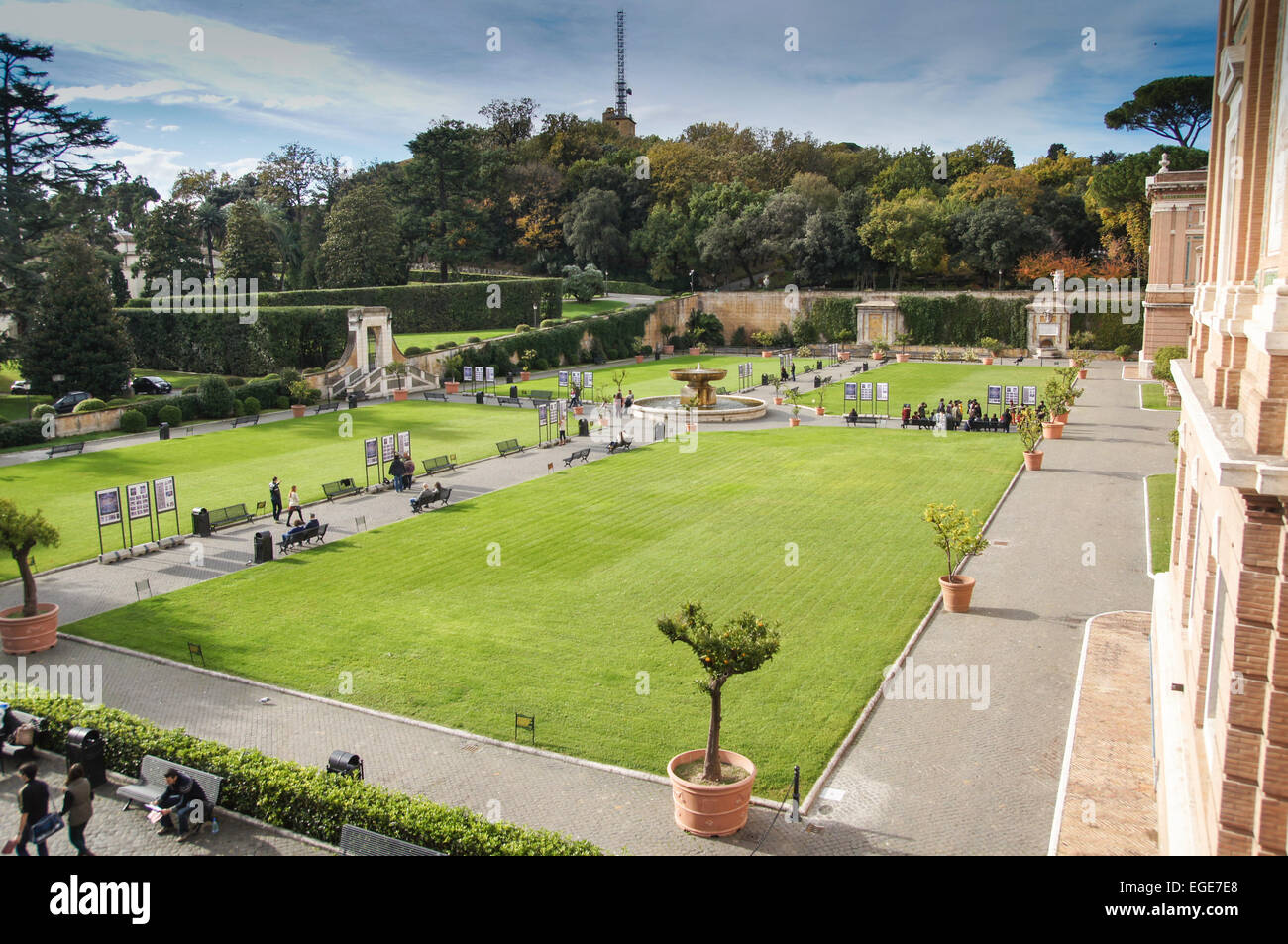 Vatican courtyard hi-res stock photography and images - Alamy