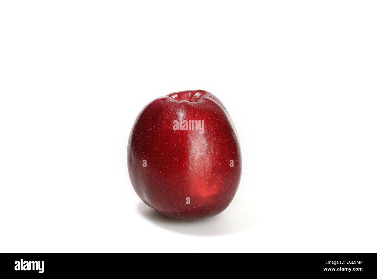 red apple isolated Stock Photo - Alamy