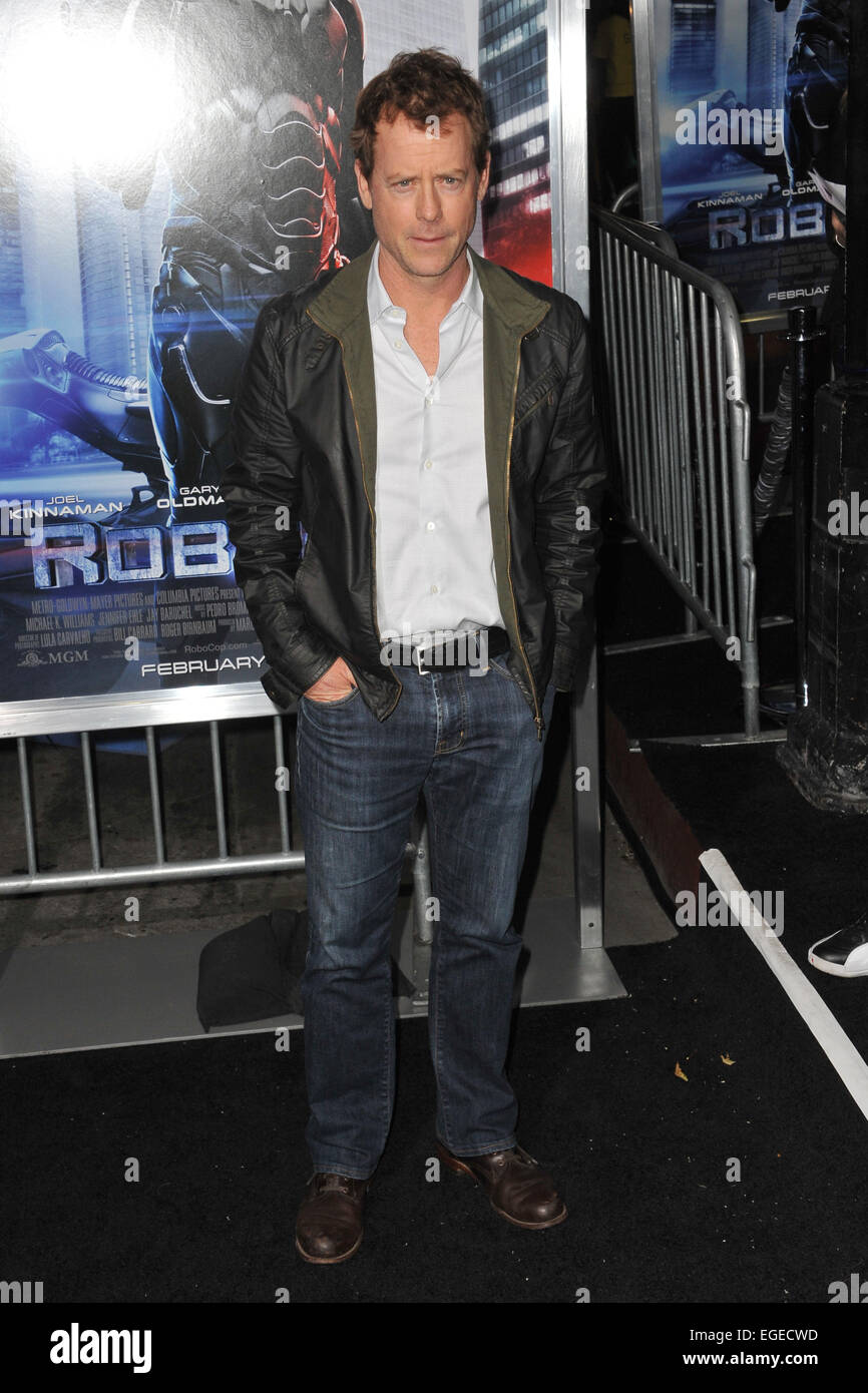 Greg Kinnear High Resolution Stock Photography and Images - Alamy