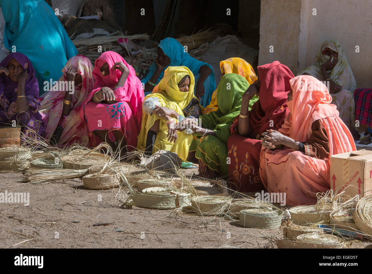 Ladies Selling Wowen Webs At The Monday Market, Keren Stock Photo - Alamy