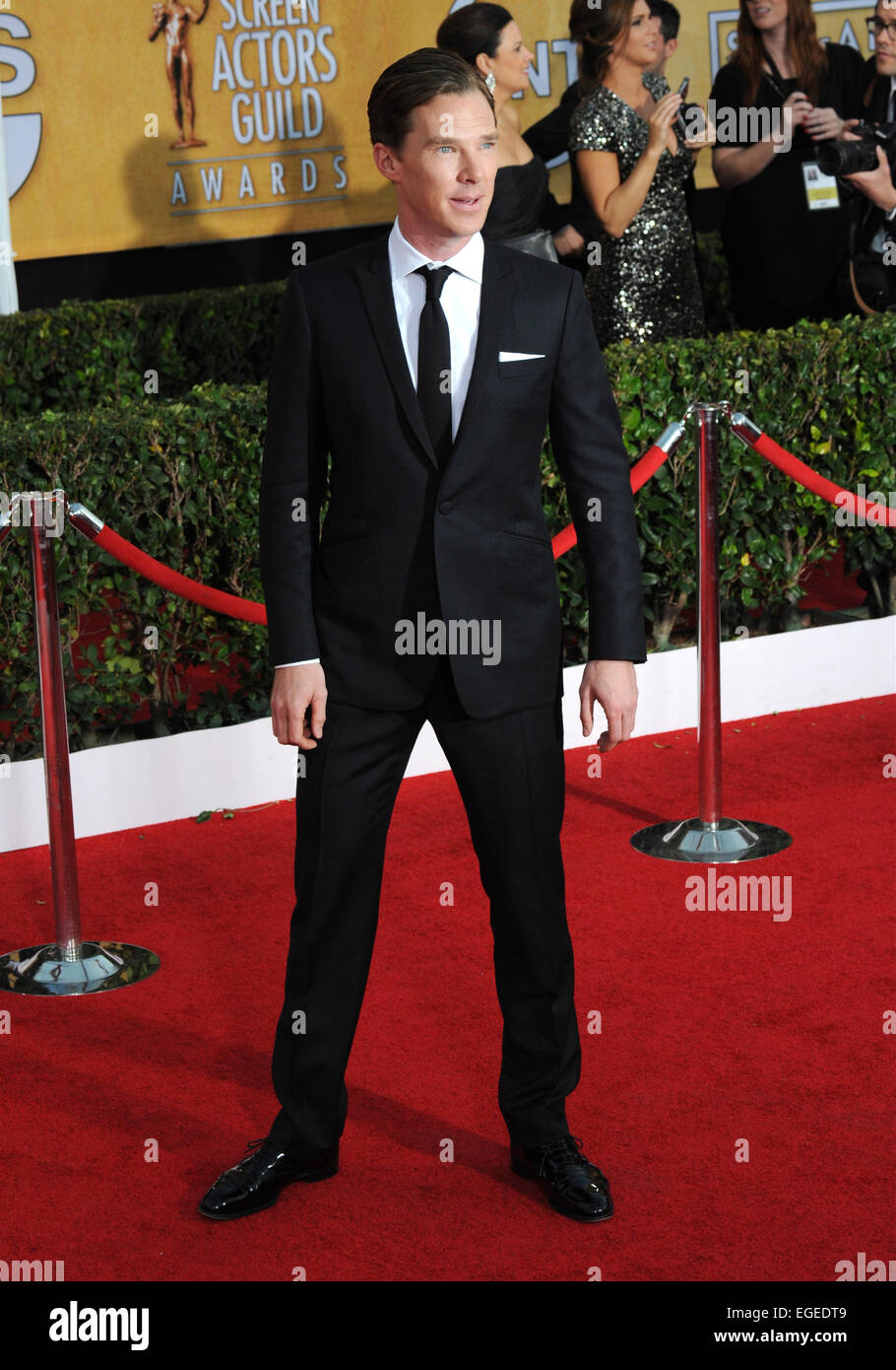 Benedict cumberbatch tuxedo hi-res stock photography and images - Alamy