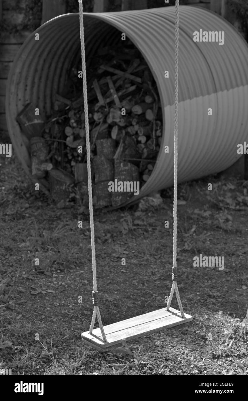 Tree Swing High Resolution Stock Photography and Images - Alamy