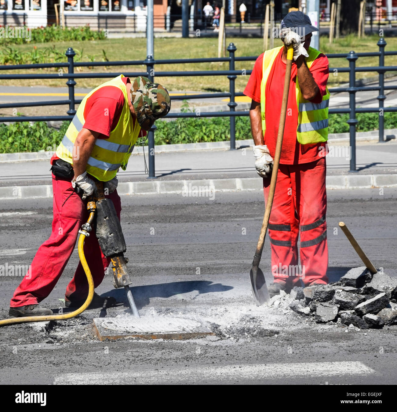 Construction man hi-res stock photography and images - Alamy