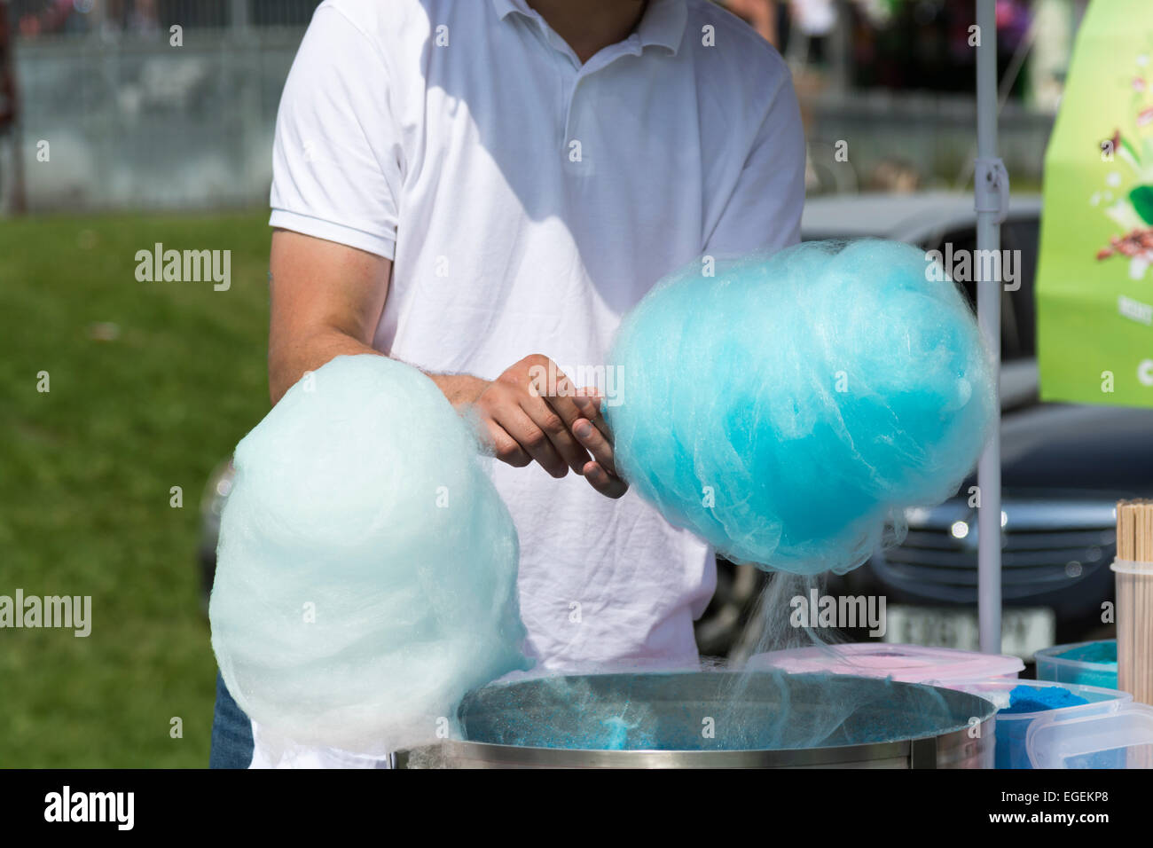 Fairy floss fair hi-res stock photography and images - Alamy