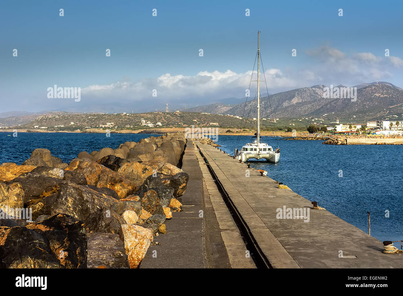 Port pier hi-res stock photography and images - Alamy