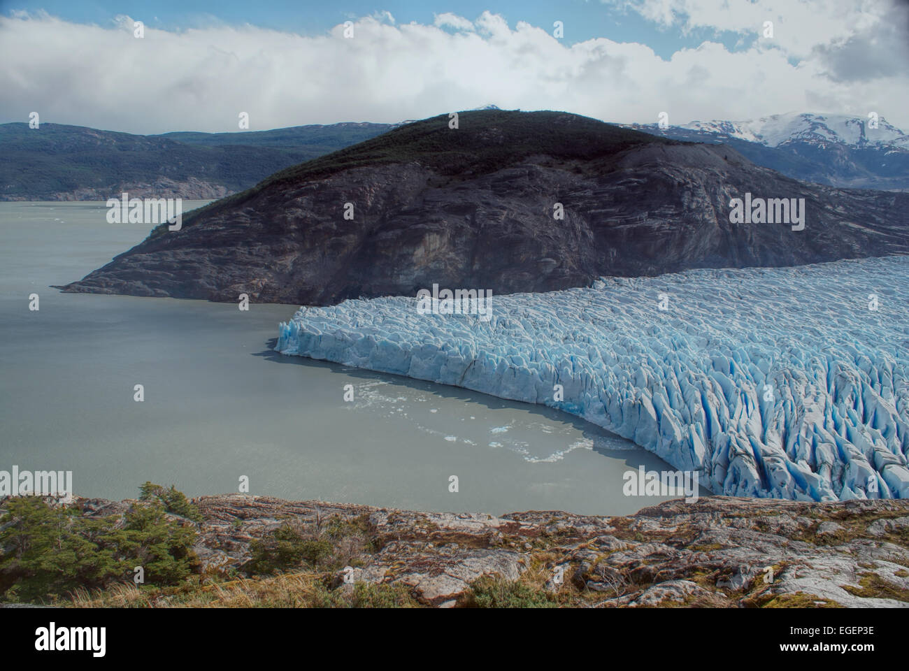 Wedged between rocks hi-res stock photography and images - Alamy