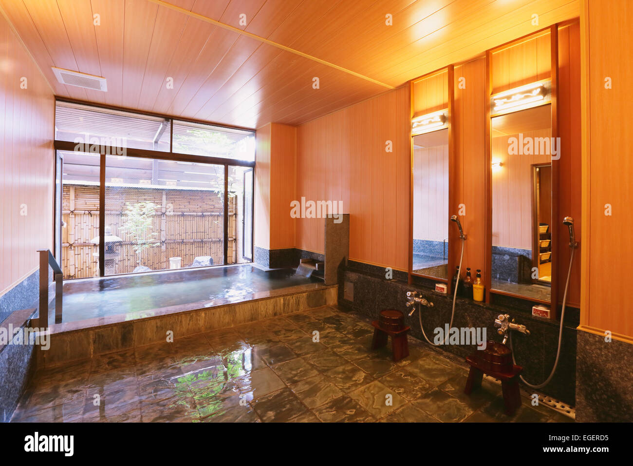 Japanese onsen hot spring hotel Stock Photo - Alamy