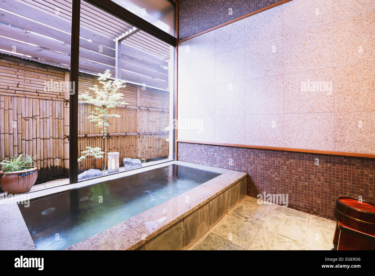Japanese onsen hot spring hotel Stock Photo - Alamy