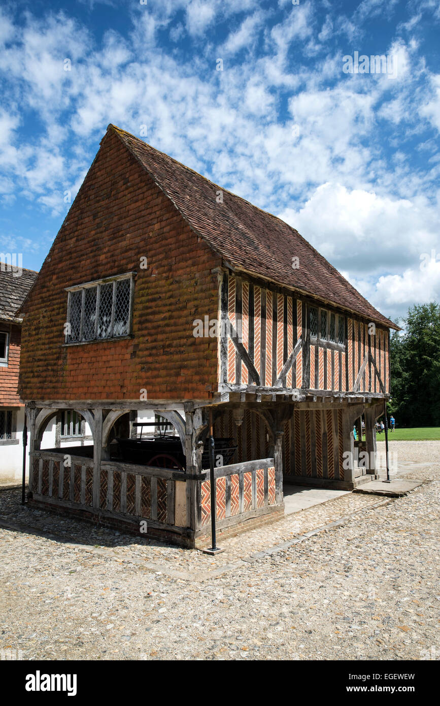 18th Century coach house at Weald Open Air Museum Stock Photo - Alamy