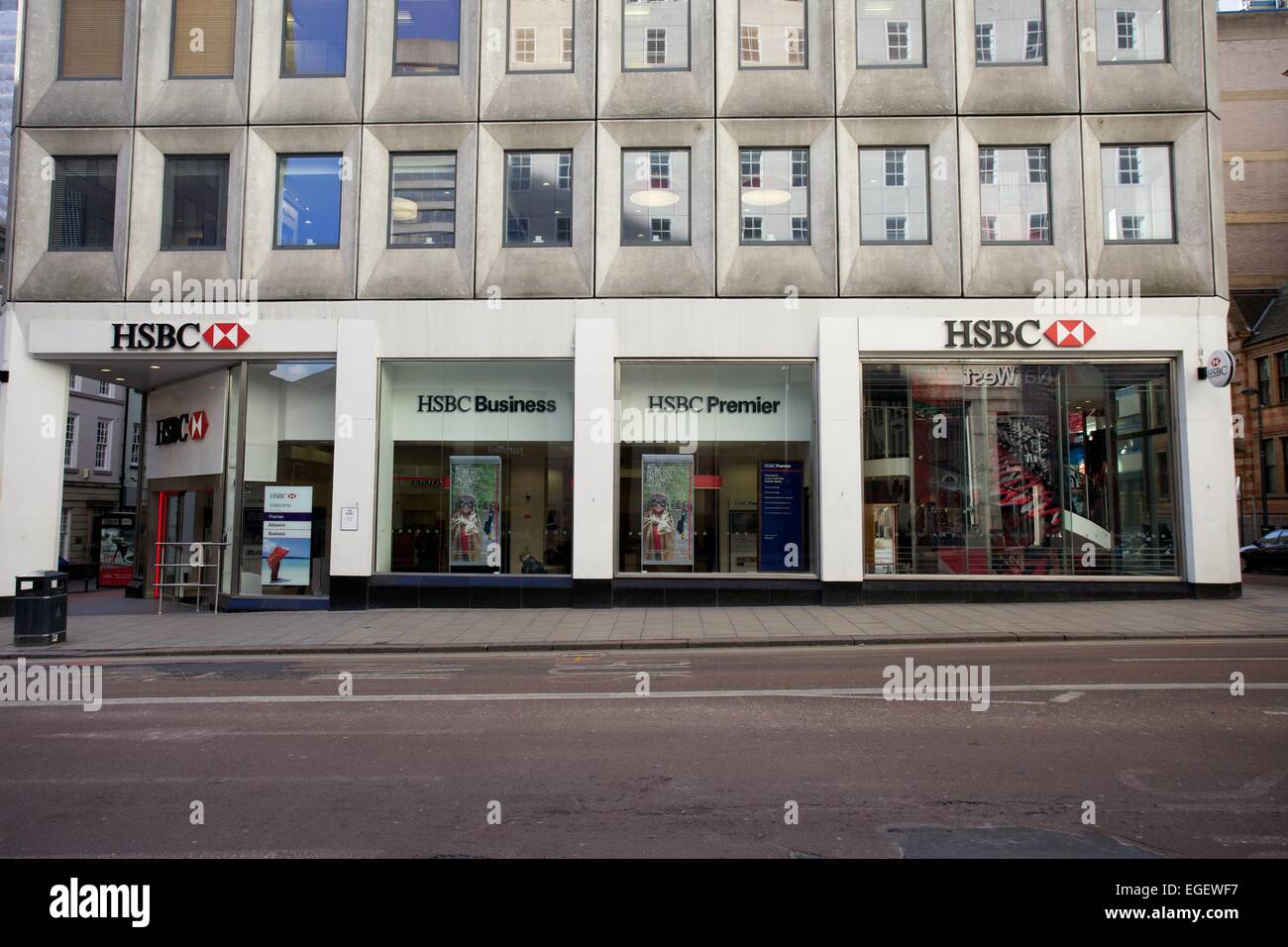 exterior wide angle shot of HSBC bank in Leeds Stock Photo - Alamy