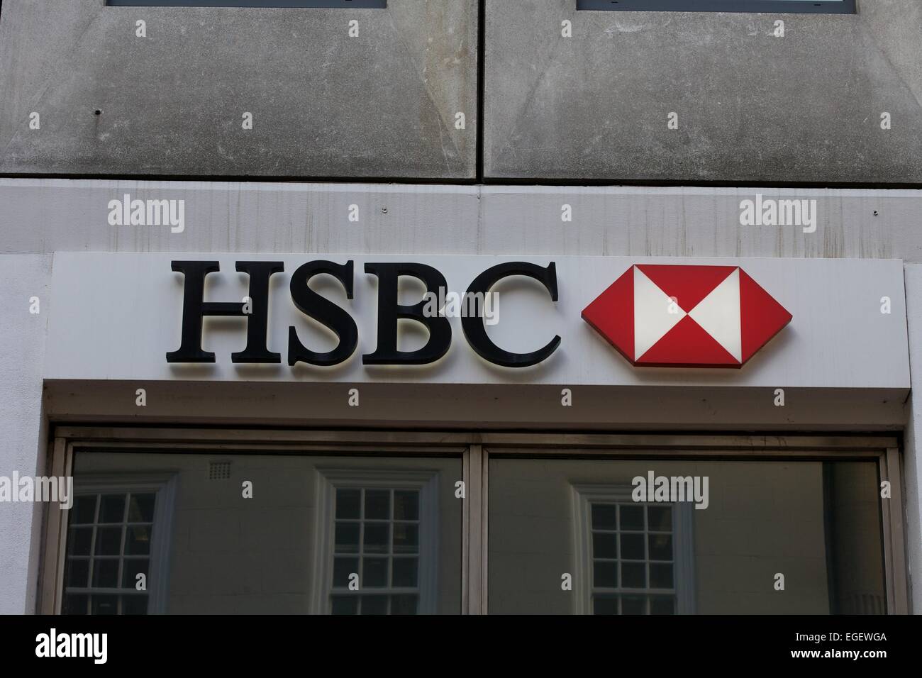 exterior shot of HSBC bank in Leeds city centre Stock Photo - Alamy