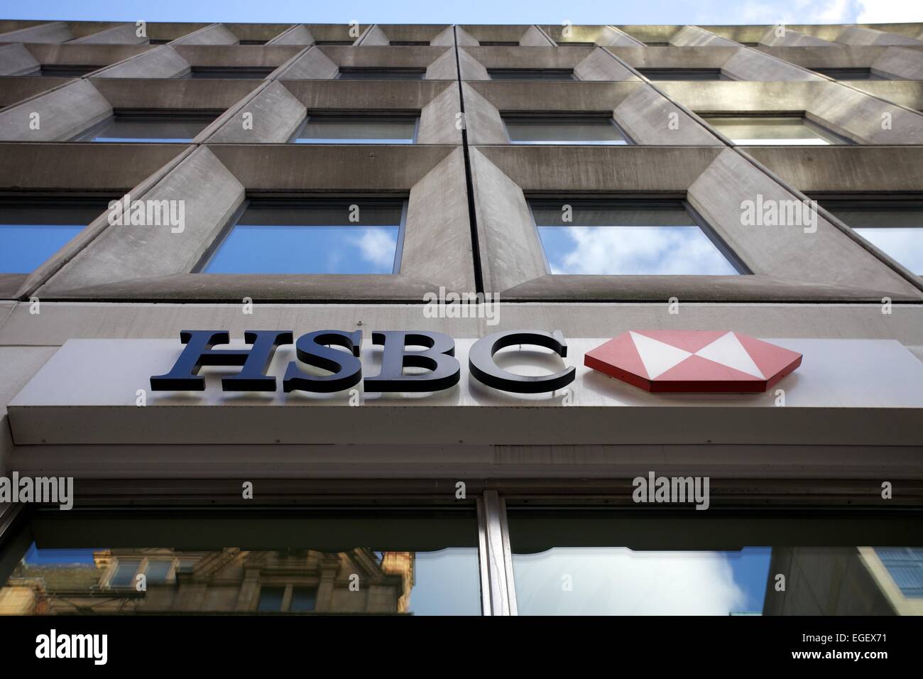 exterior shot of HSBC bank in Leeds city centre Stock Photo - Alamy