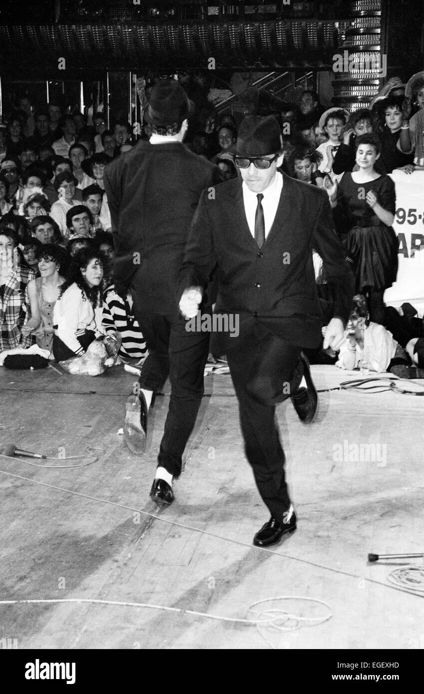 Jonathan ross Black and White Stock Photos & Images - Alamy