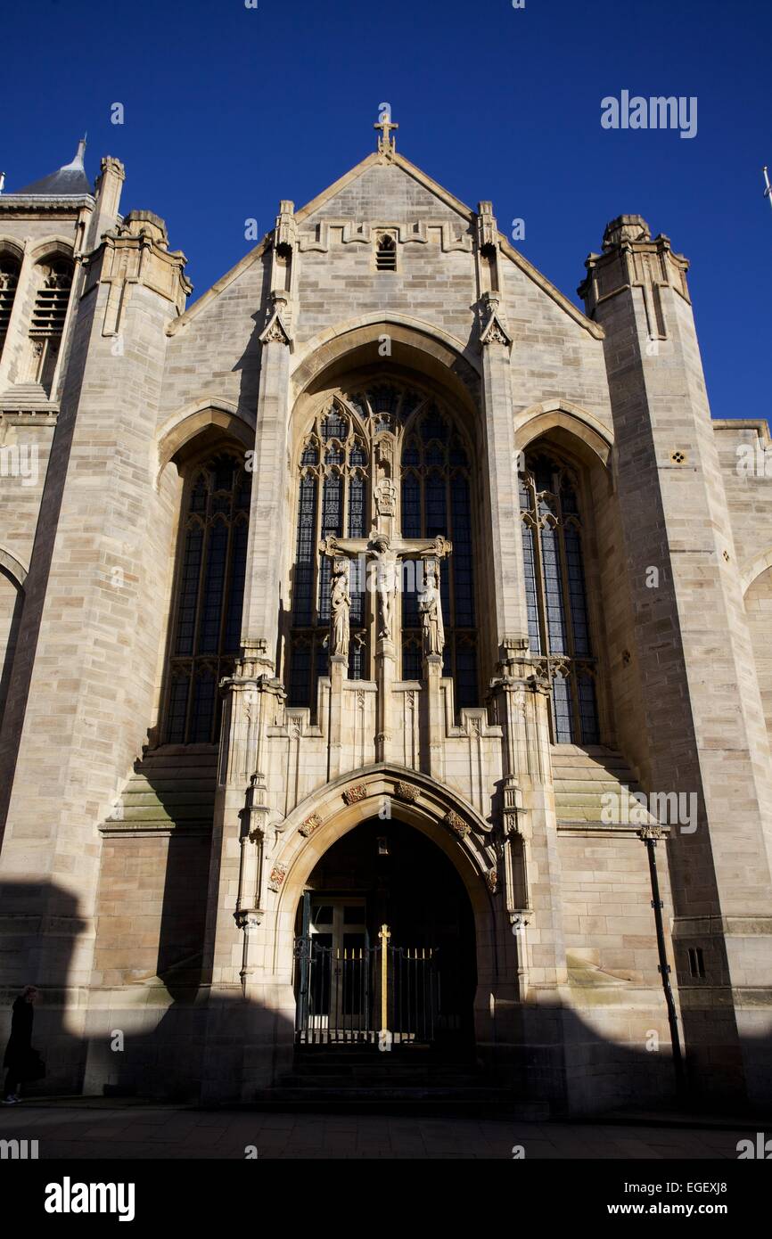 exterior shot of Leeds Cathedral Stock Photo - Alamy