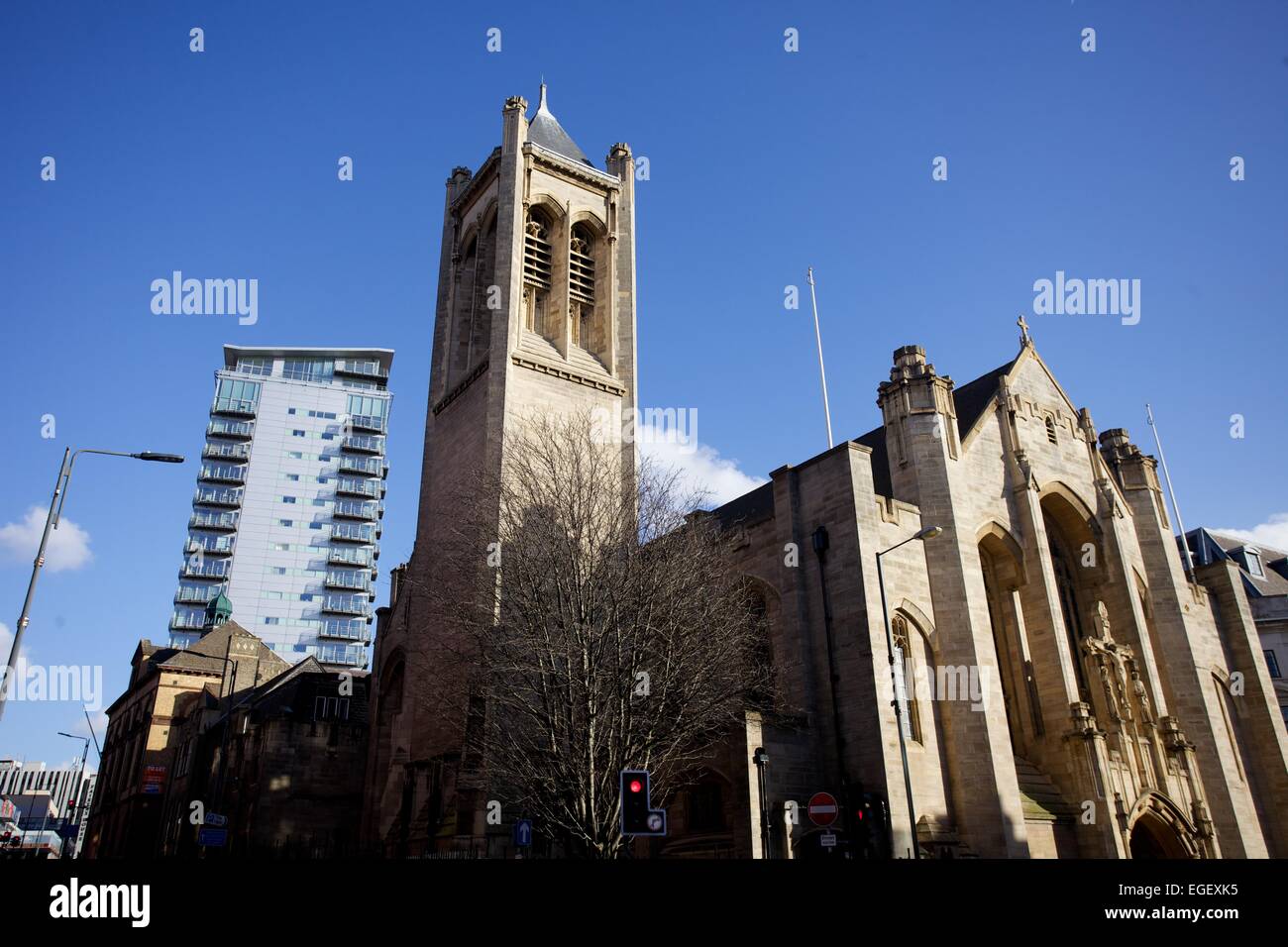 Leeds cathedral hi-res stock photography and images - Alamy