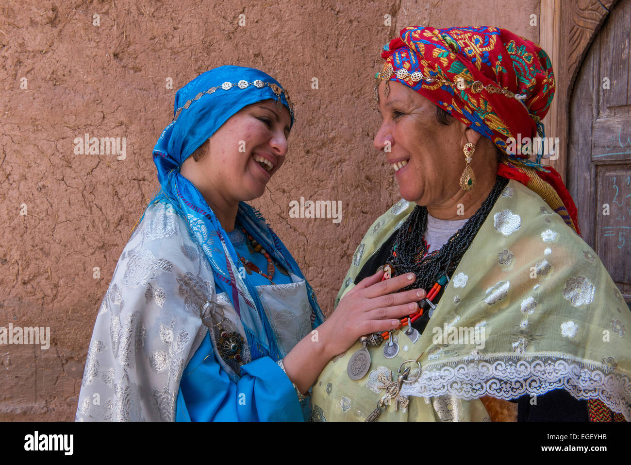 Berber Mother & Daughter Wearing Traditional Costume, Ouarzazate Stock ...