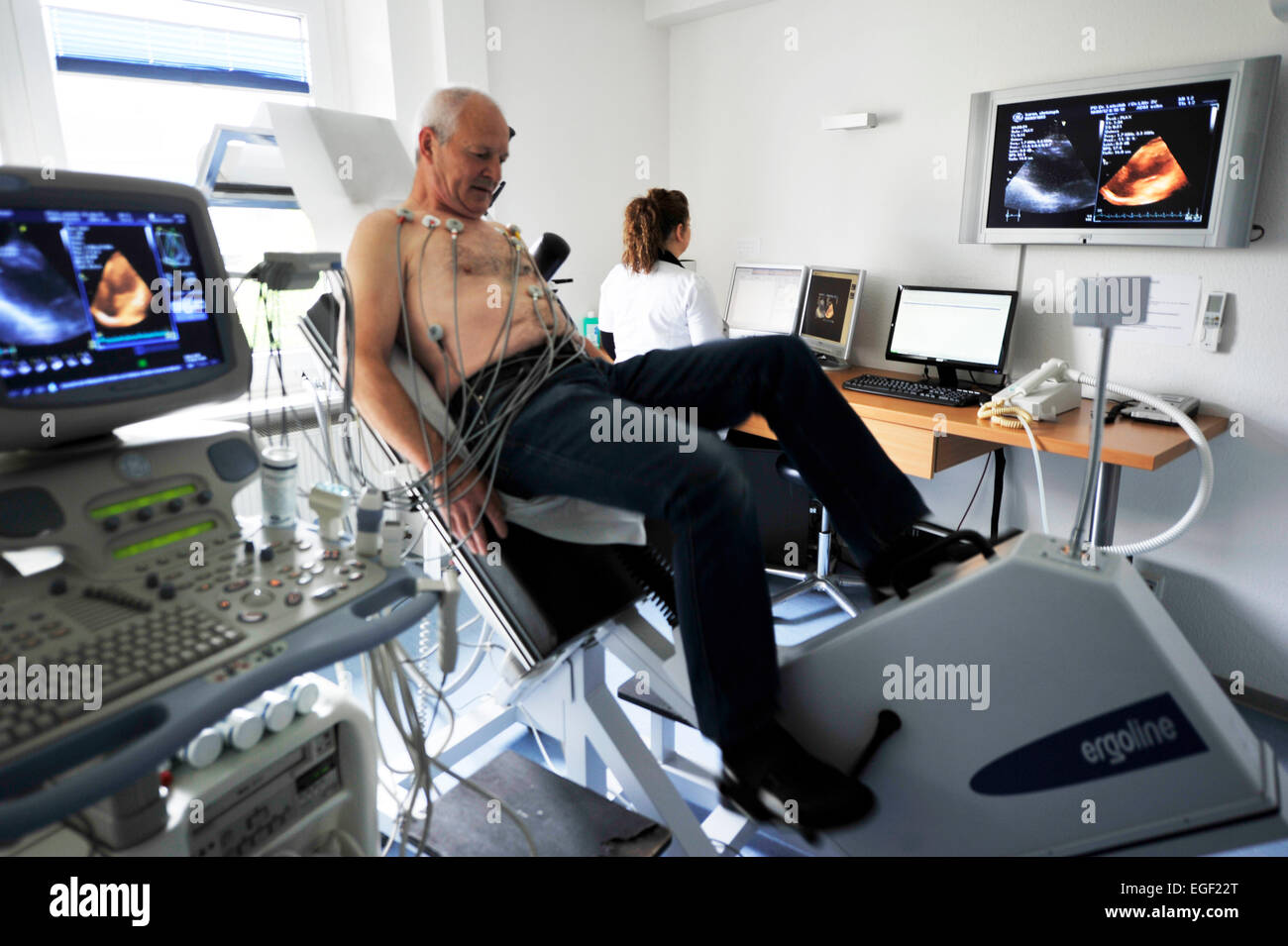 Cardiology hi-res stock photography and images - Alamy