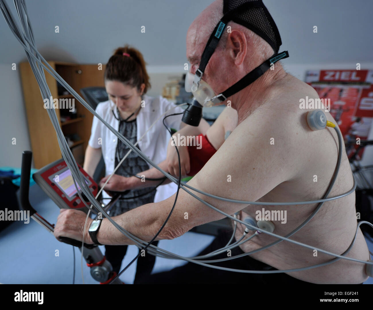 Technology advances hi-res stock photography and images - Alamy